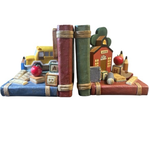 Accents | Gorgeous Vintage Resin Bookends | Poshmark